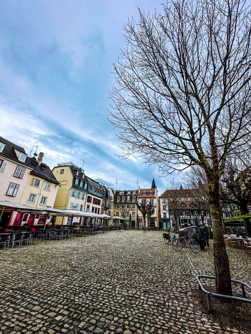 Food Spots Straßburg: Kulinarik-Tipps von Flammkuchen bis Wein