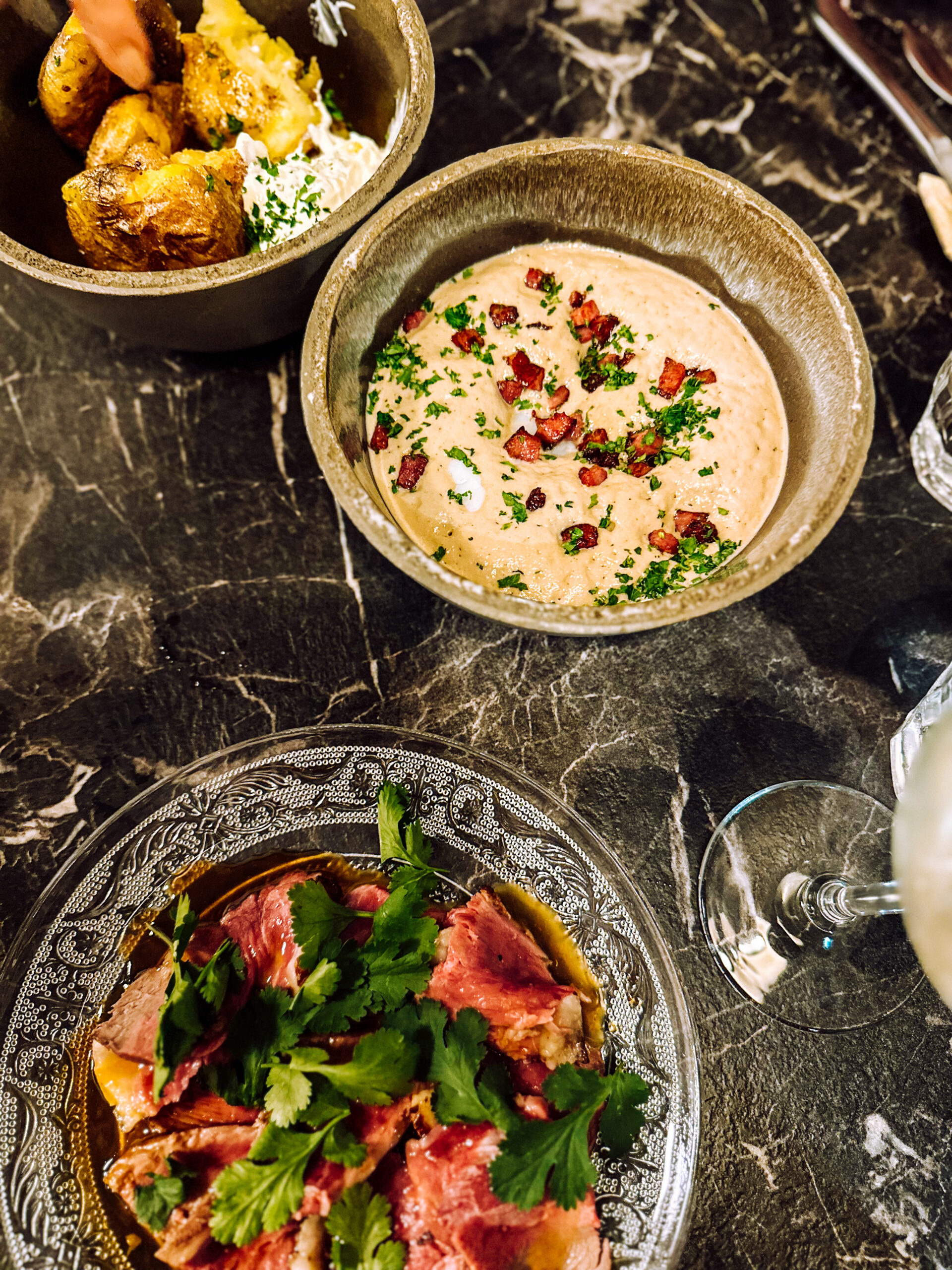 Food Spots Straßburg: Kulinarik-Tipps von Flammkuchen bis Wein